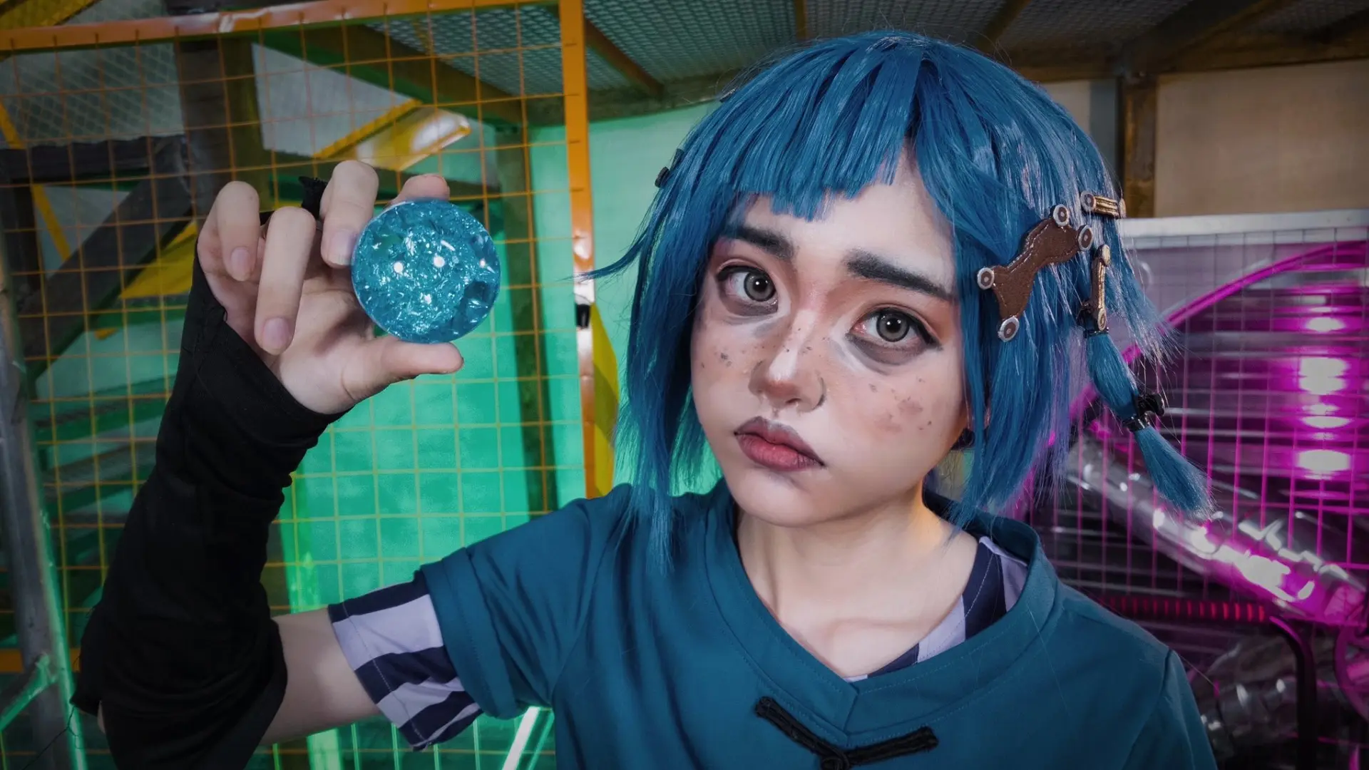 Esta cosplayer imita A LA PERFECCIÓN los movimientos de Powder en la ...