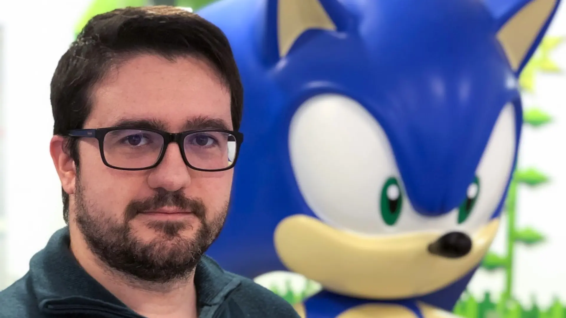 Ángel Rodríguez, un español montando los tráilers de SEGA