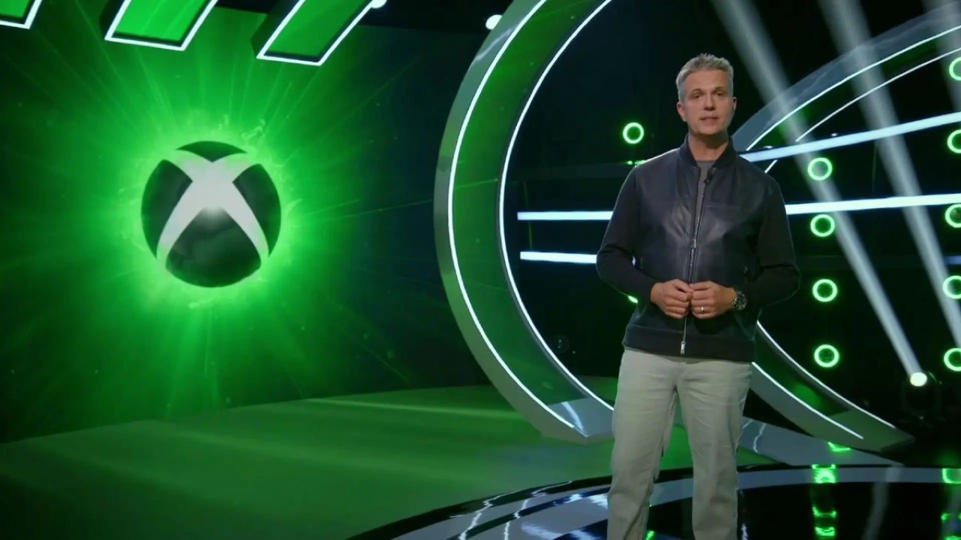 El jefe de Xbox Game Studios asegura que no compiten contra PlayStation ...