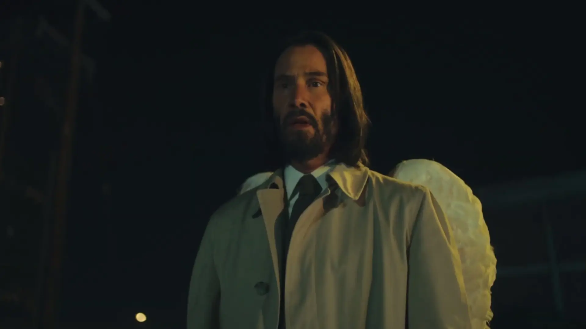 Keanu Reeves pasa de segar vidas como John Wick a protegerlas como ...
