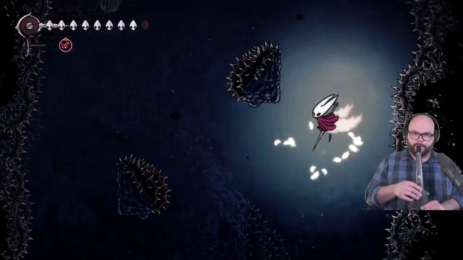 Jugar Hollow Knight: Silksong con un saxofón, el streamer que hizo ...