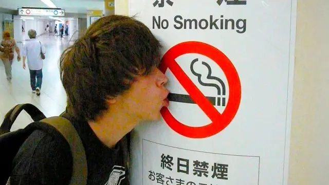 ElRubius, aclamado por sus fans en la firma de su nuevo libro, en la ...